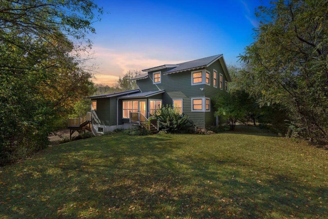 178 M² House ∙ 4 Bedrooms ∙ 10 Guests - Ottawa, IL