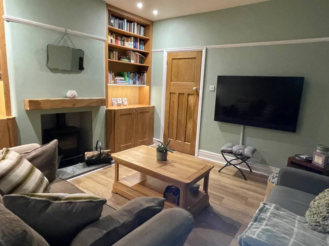 111 M² House ∙ 3 Bedrooms ∙ 6 Guests - Glossop
