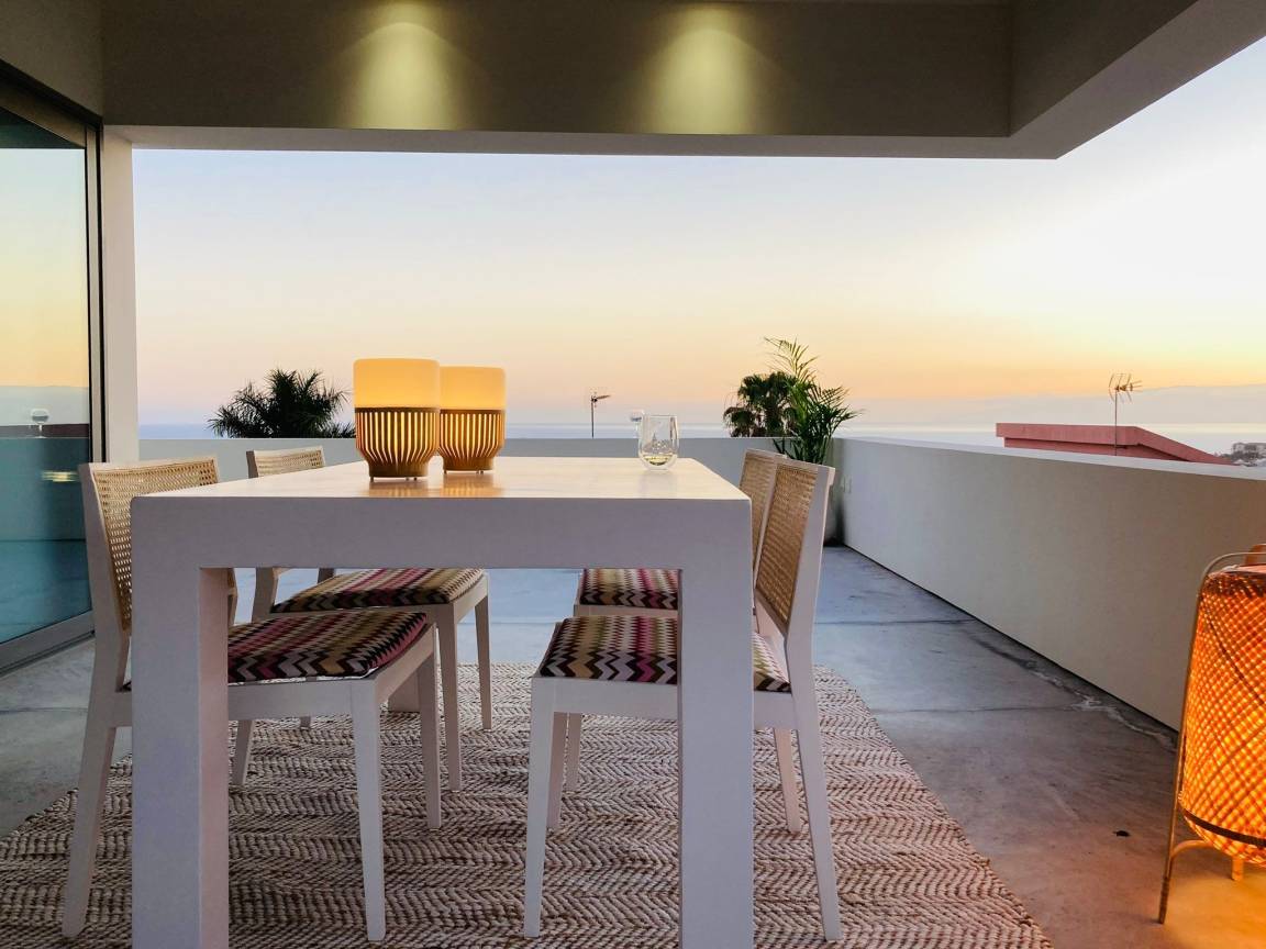 240 M² Villa ∙ 3 Schlafzimmer ∙ 6 Gäste - Adeje