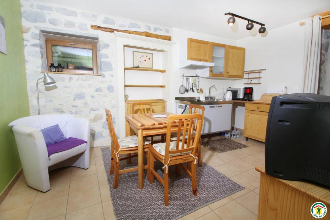 40 M² Gîte ∙ 1 Chambre ∙ 2 Personnes - Drôme