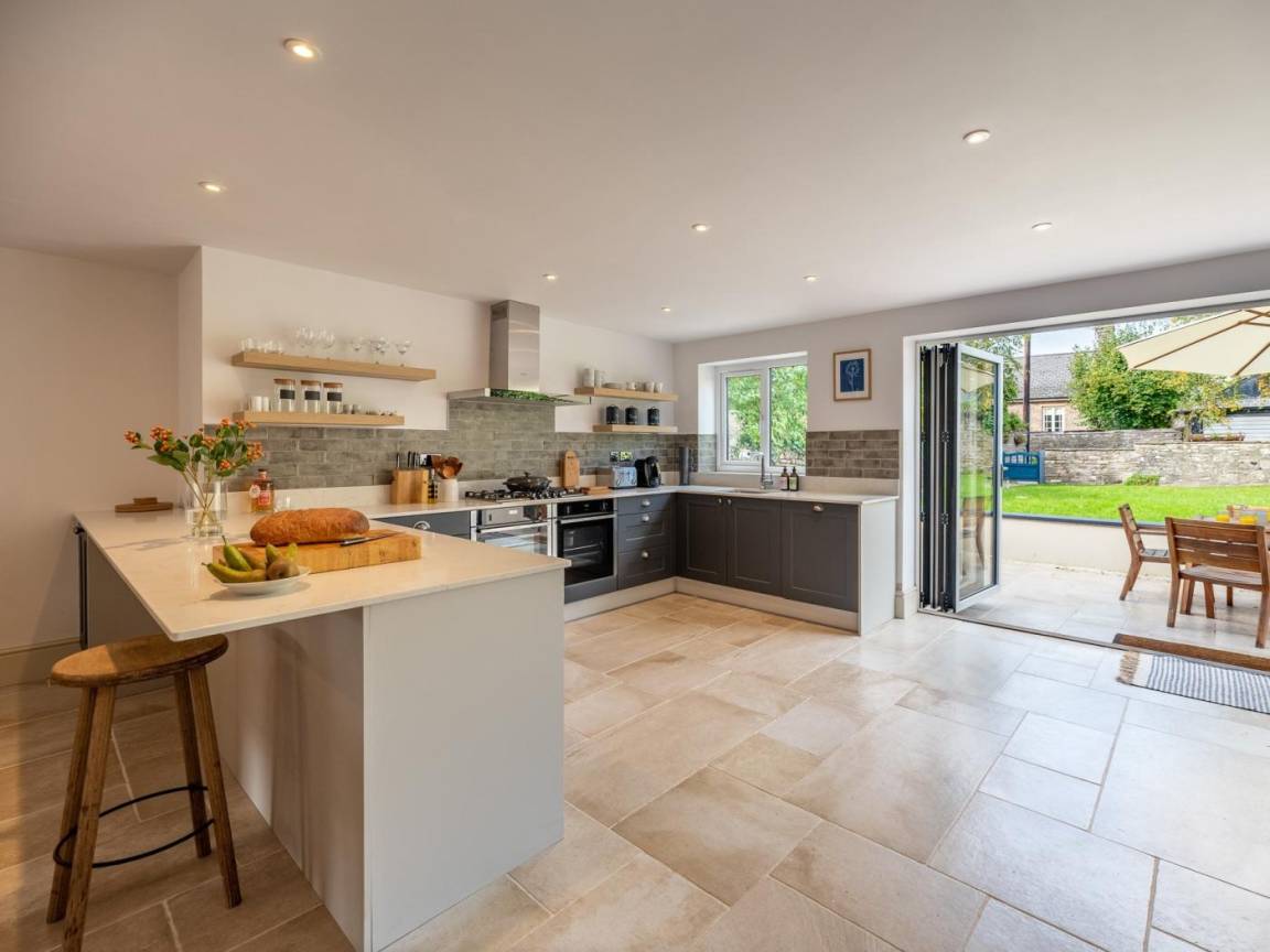 Cottage ∙ 4 Bedrooms ∙ 8 Guests - Crickhowell