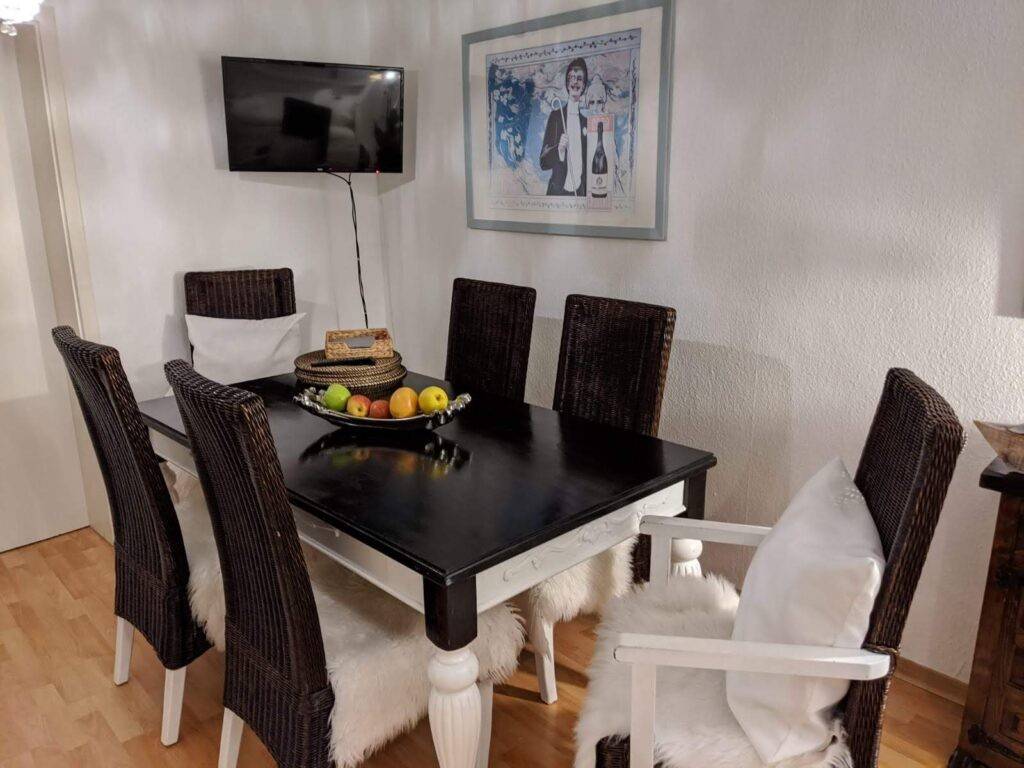 55 M² Apartment ∙ 1 Bedroom ∙ 4 Guests - Frankfurt