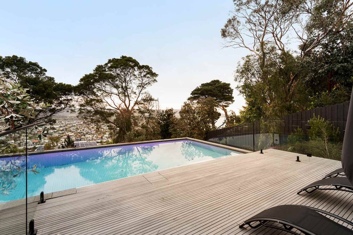 Apartment ∙ 5 Bedrooms ∙ 14 Guests - Safety Beach