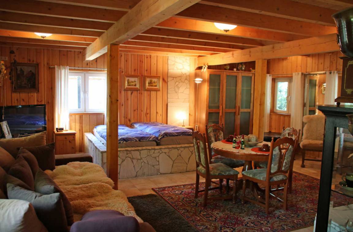 70 M² Ferienwohnung ∙ 1 Schlafzimmer ∙ 3 Gäste - Spremberg