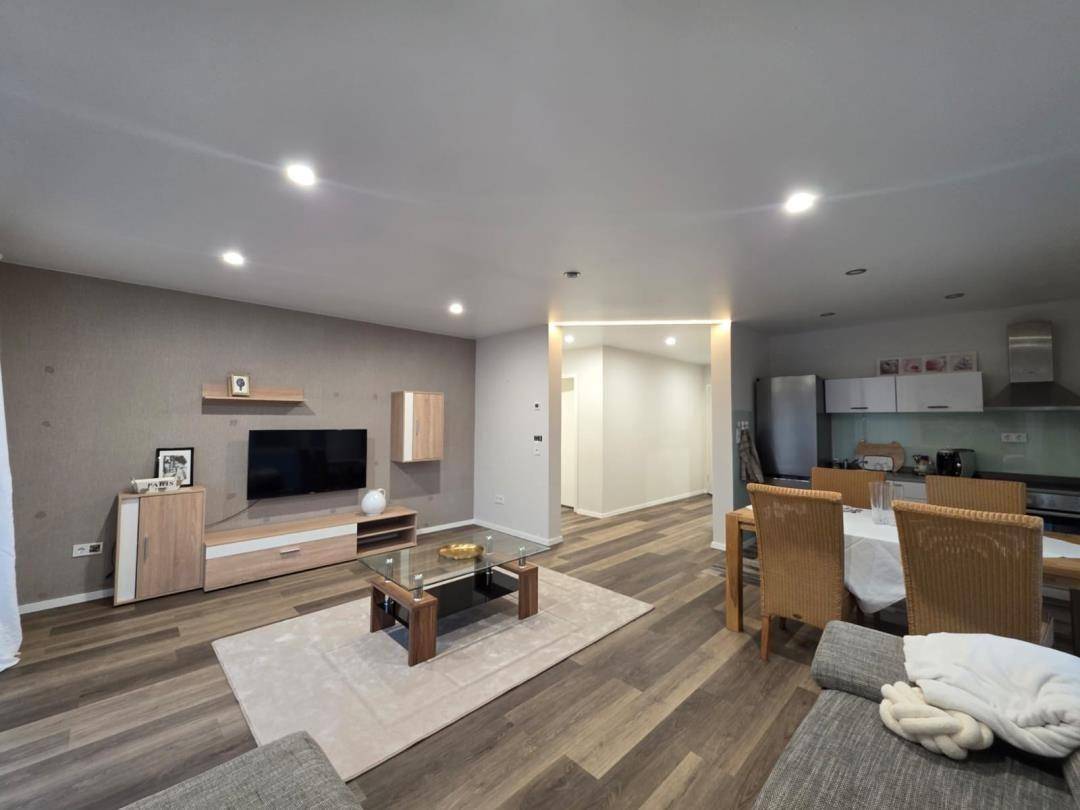 85 M² Ferienwohnung ∙ 2 Schlafzimmer ∙ 6 Gäste - Bad Berleburg