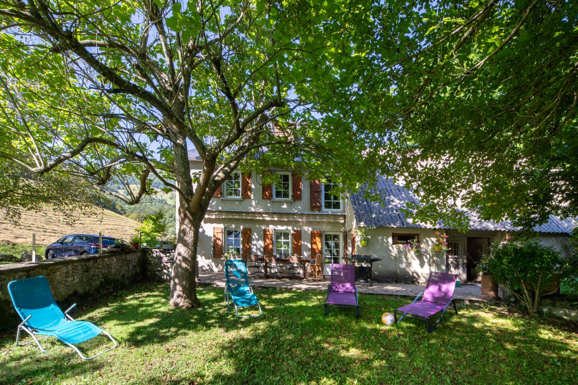 120 M² Maison De Vacances ∙ 4 Chambres ∙ 12 Personnes - Payolle