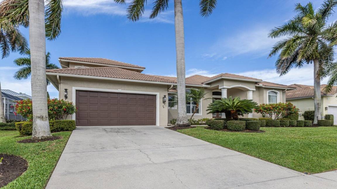 House ∙ 4 Bedrooms ∙ 8 Guests - Marco Island, FL