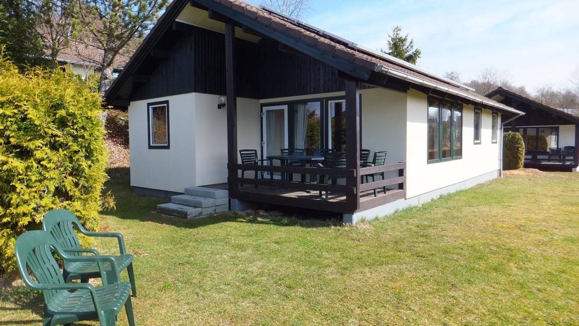 66 M² Ferienhaus ∙ 2 Schlafzimmer ∙ 4 Gäste - Nationalpark Eifel