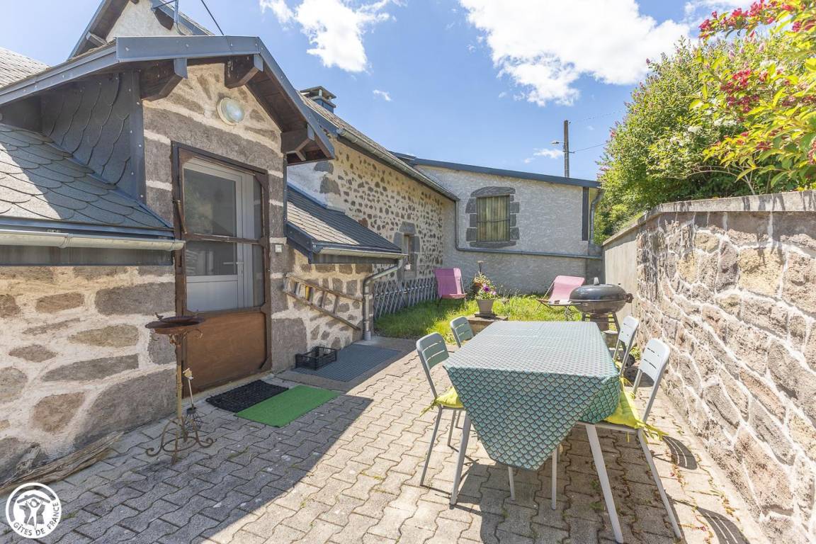 43 M² Gîte ∙ 1 Schlafzimmer ∙ 4 Gäste - Saint-Nectaire