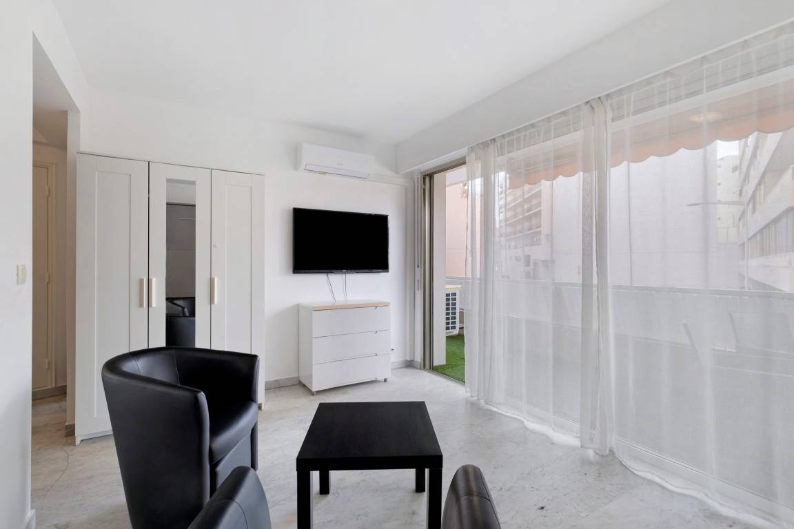 28 M² Appartement ∙ 1 Chambre ∙ 2 Personnes - La Gaude