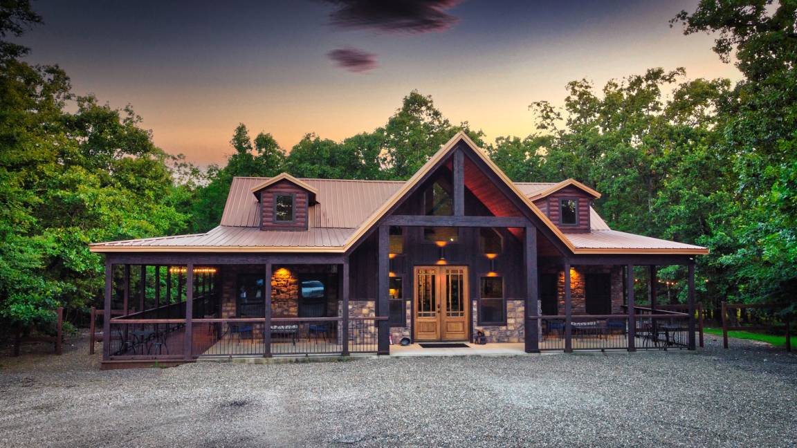 197 M² Cabin ∙ 5 Bedrooms ∙ 12 Guests - Oklahoma