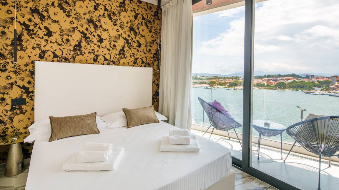 18 M² Bed And Breakfast ∙ 1 Camera Da Letto ∙ 2 Ospiti - Olbia