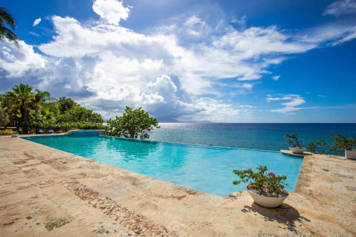 185 M² Apartment ∙ 3 Bedrooms ∙ 6 Guests - Caribbean