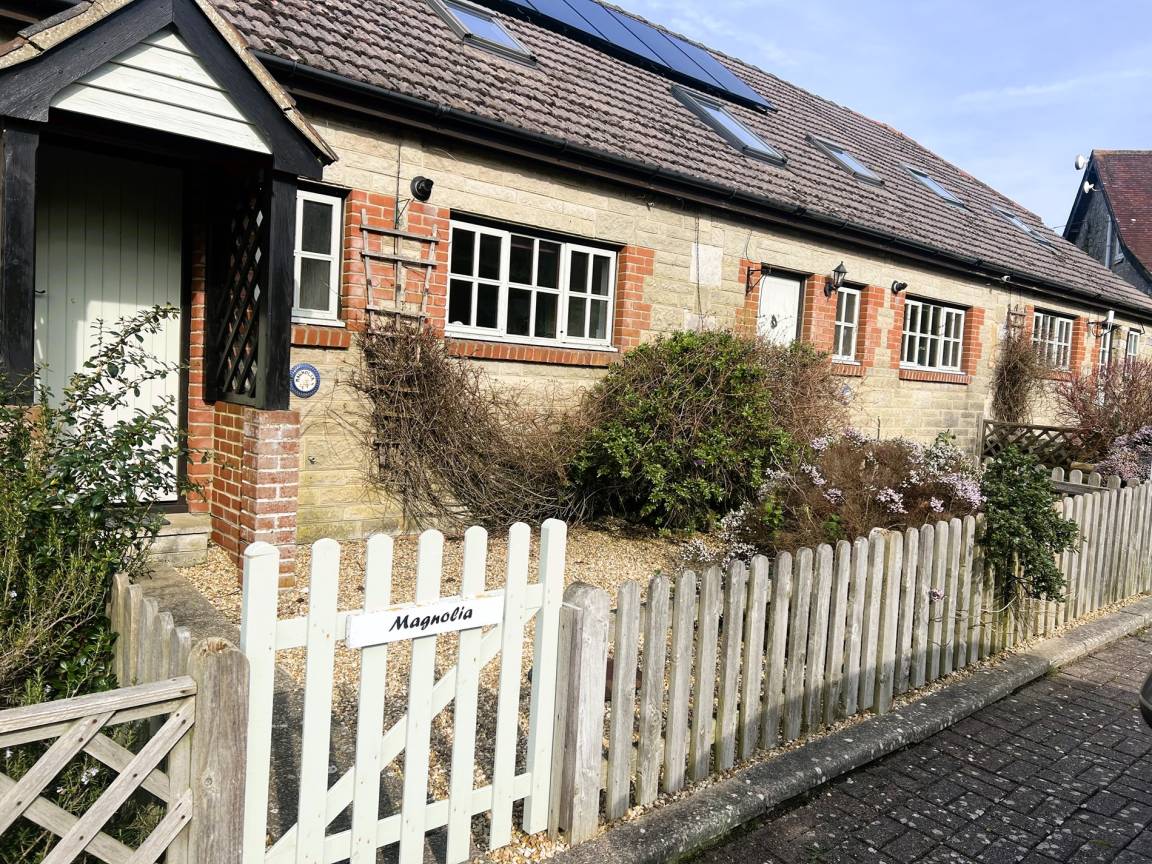Cottage ∙ 2 Bedrooms ∙ 4 Guests - Isle of Wight