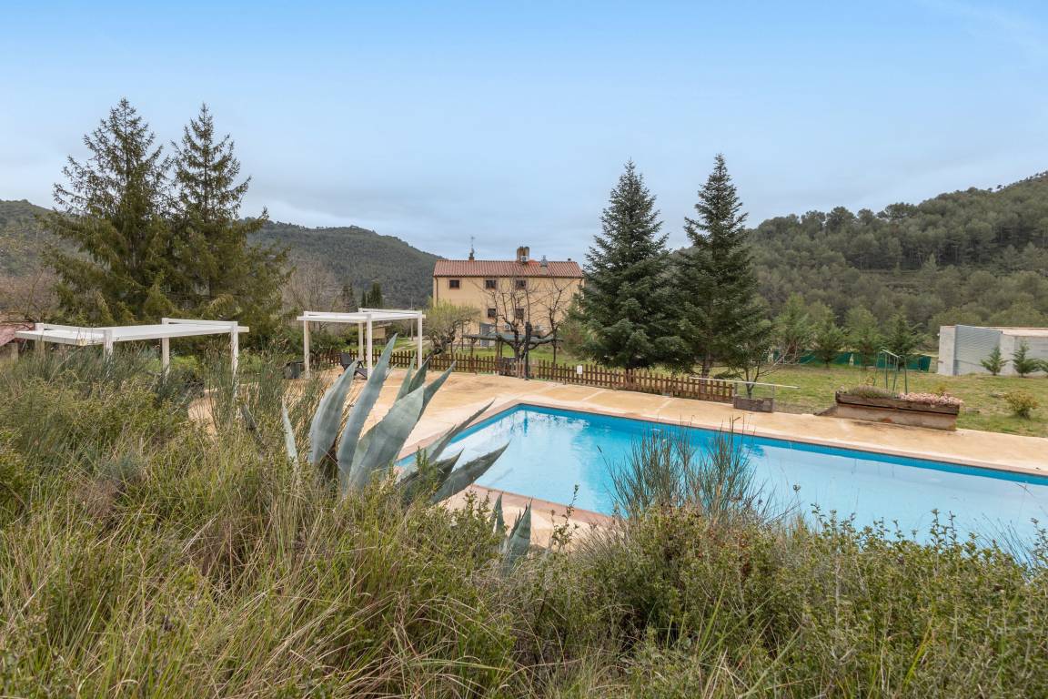 60 M² Apartamento ∙ 2 Habitaciones ∙ 4 Huéspedes - Igualada