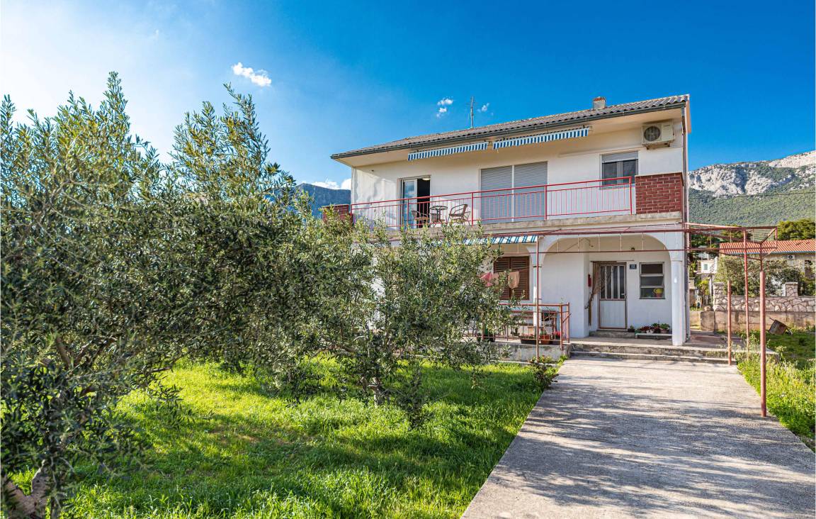 89 M² Apartamento ∙ 3 Habitaciones ∙ 6 Huéspedes - Split