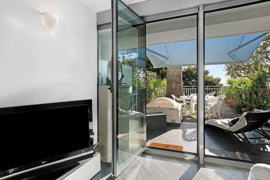 80 M² Apartment ∙ 1 Bedroom ∙ 6 Guests - Ventimiglia