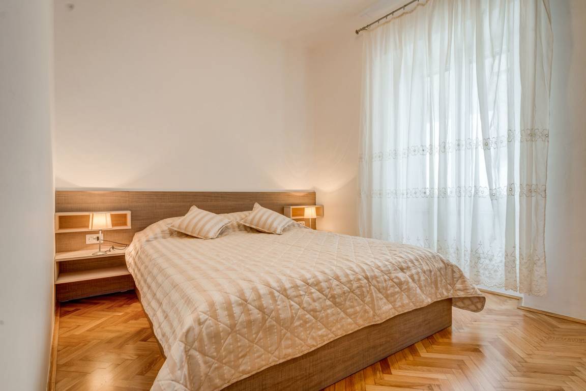 36 M² Ferienwohnung ∙ 2 Schlafzimmer ∙ 4 Gäste - Split