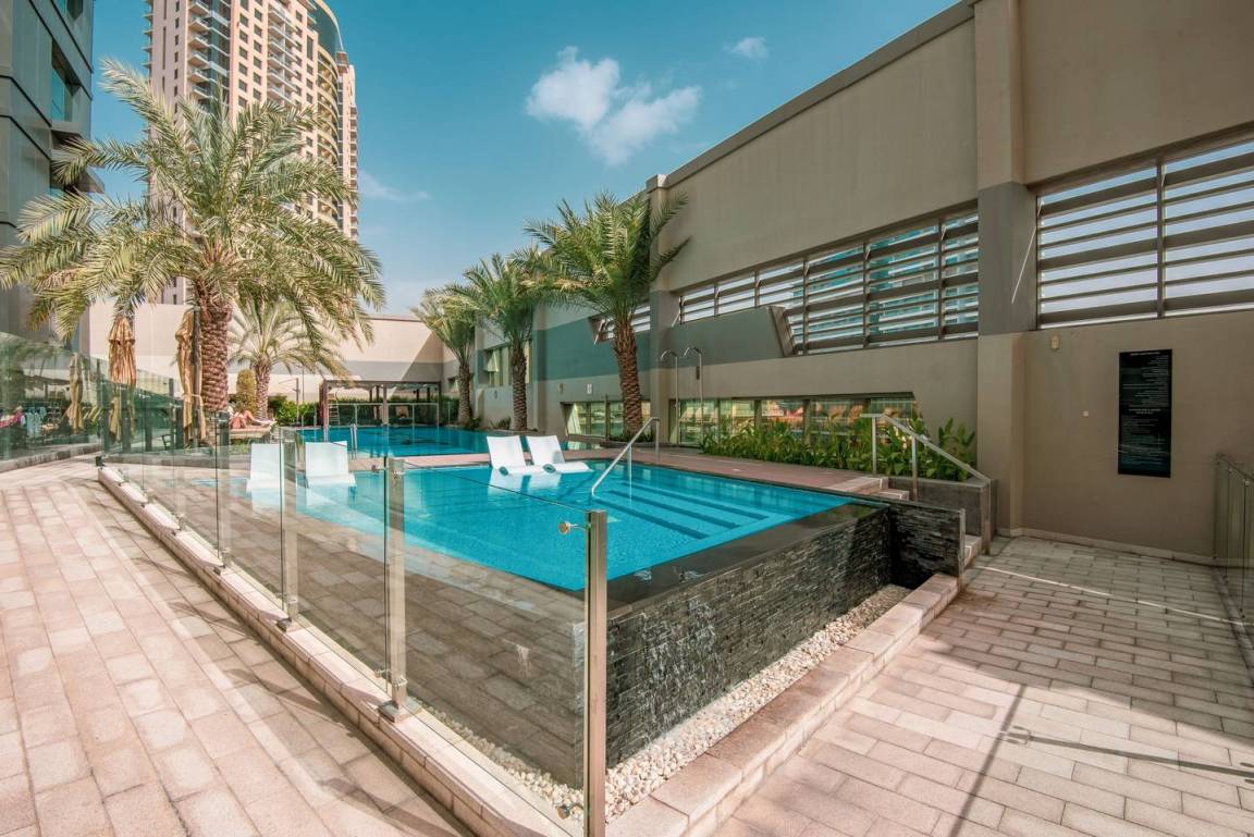 105 M² Apartment ∙ 4 Bedrooms ∙ 7 Guests - Dubai