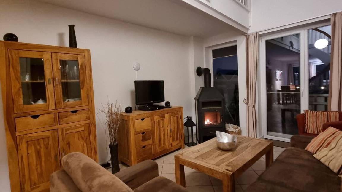95 M² Ferienwohnung ∙ 2 Schlafzimmer ∙ 6 Gäste - Müritz