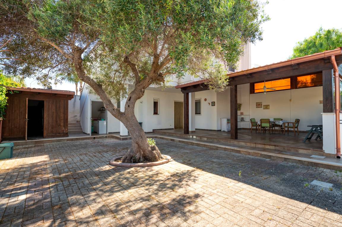 160 M² Villa ∙ 4 Chambres ∙ 8 Personnes - Carovigno