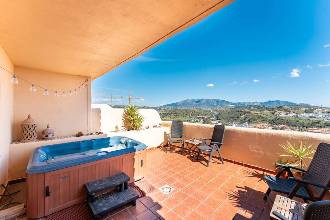 75 M² Appartement ∙ 2 Chambres ∙ 4 Personnes - Calahonda