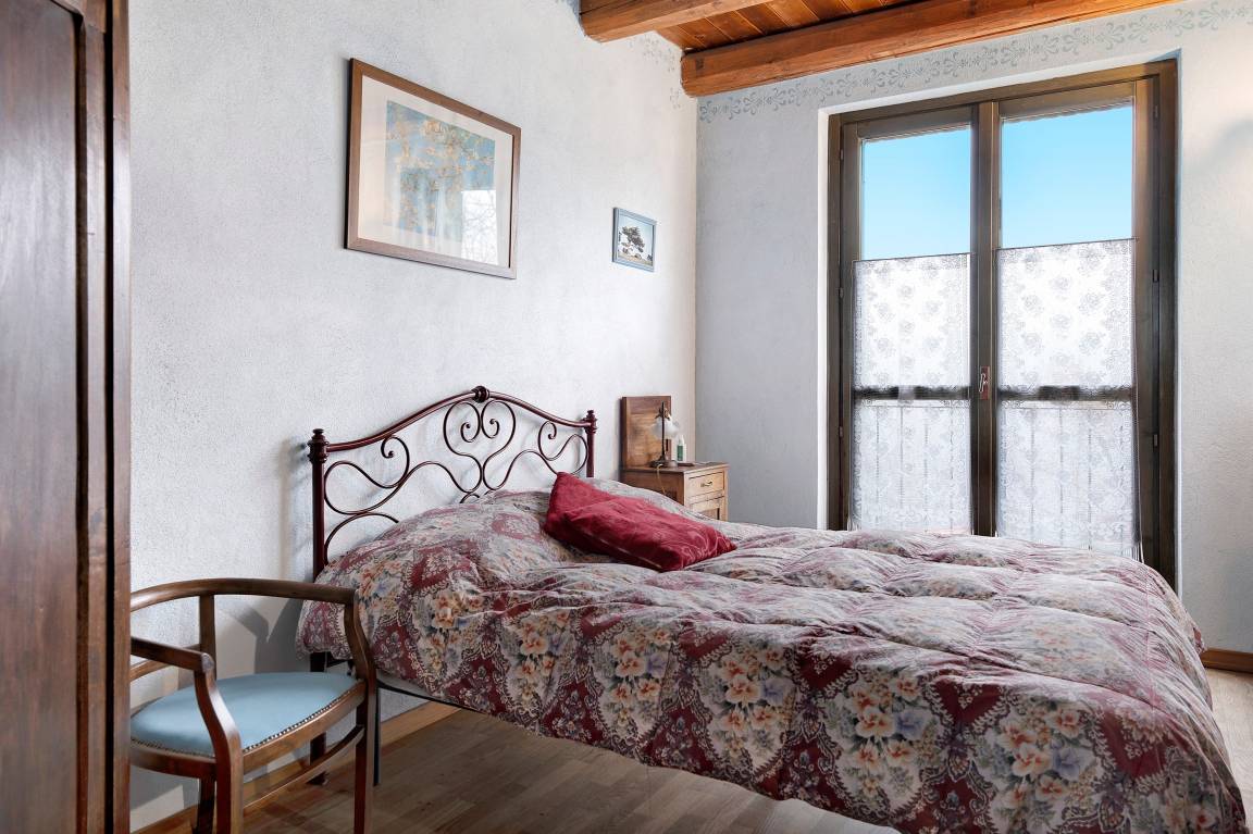 100 M² House ∙ 4 Bedrooms ∙ 10 Guests - Barolo