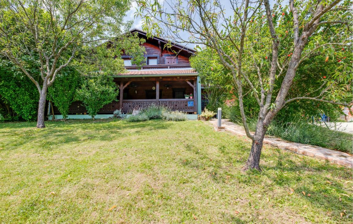 142 M² House ∙ 4 Bedrooms ∙ 8 Guests - Zlatar