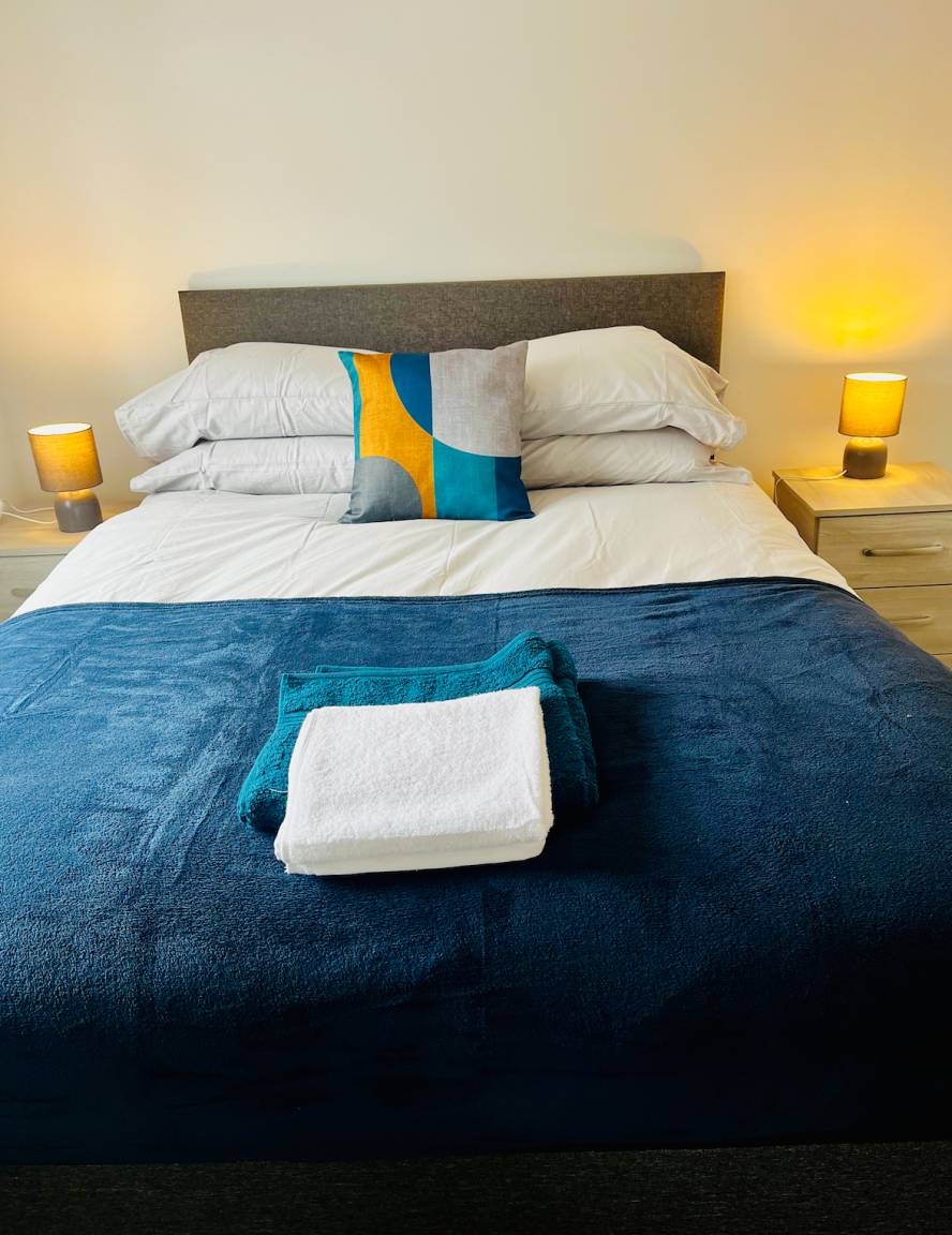 55 M² Apartment ∙ 2 Bedrooms ∙ 4 Guests - East Midlands Airport (EMA)