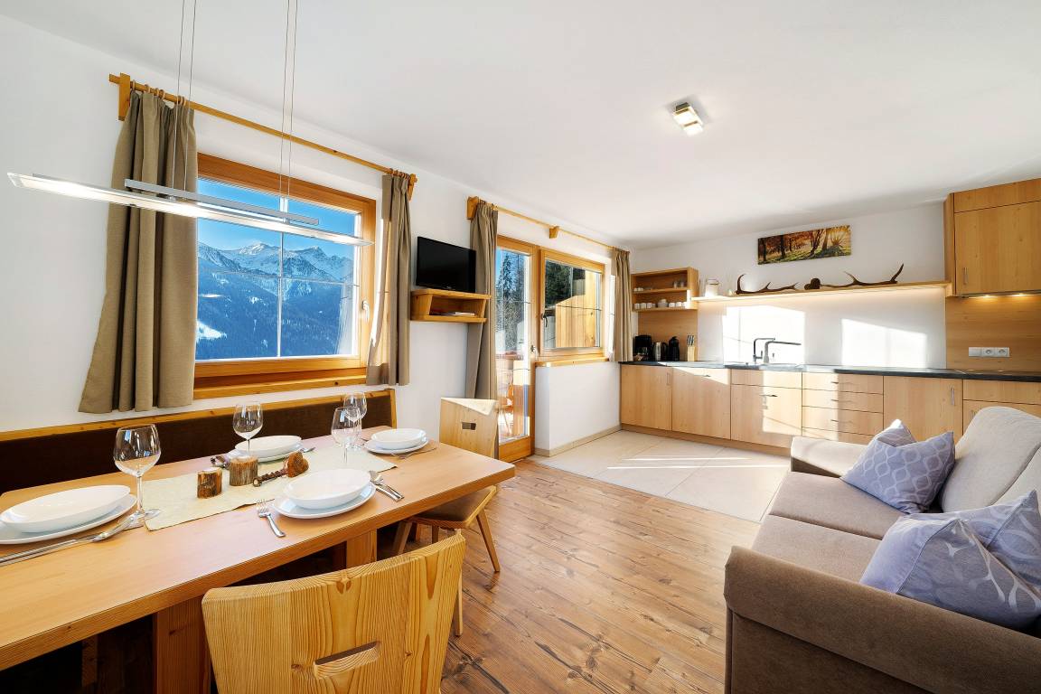 70 M² Ferienwohnung ∙ 2 Schlafzimmer ∙ 4 Gäste - Ulten