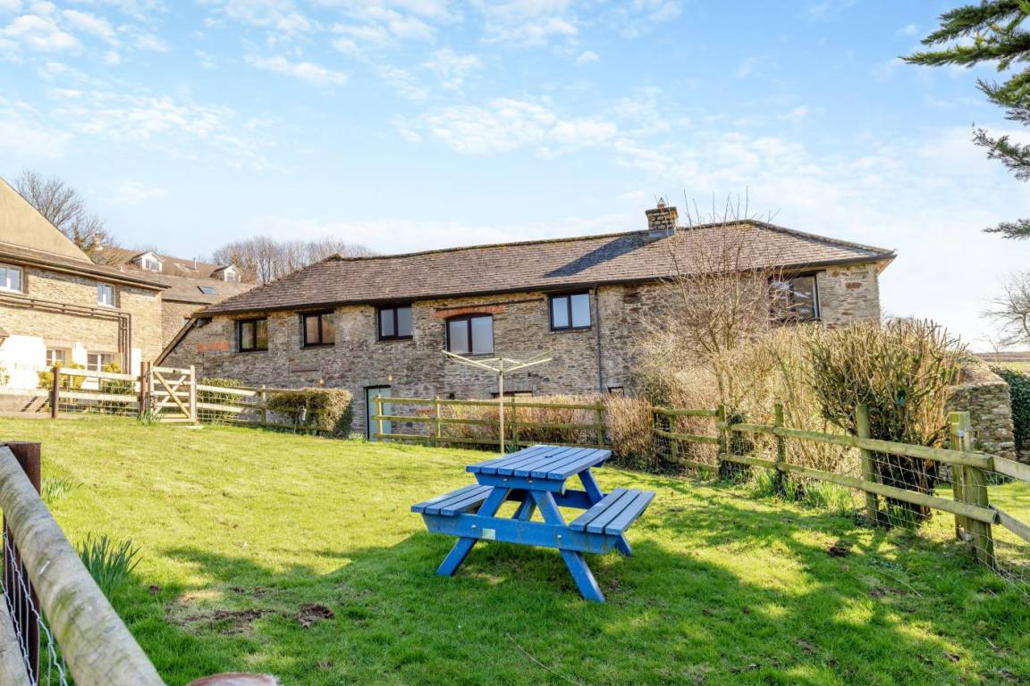 Cottage ∙ 5 Bedrooms ∙ 8 Guests - Kingsbridge