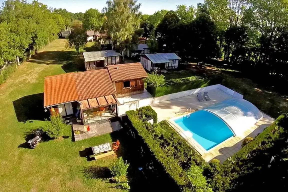 31 M² Chalet ∙ 2 Chambres ∙ 4 Personnes - Volvic