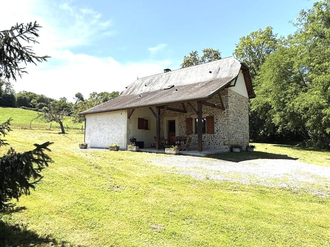 92 M² Gîte ∙ 3 Chambres ∙ 6 Personnes - Oloron-Sainte-Marie