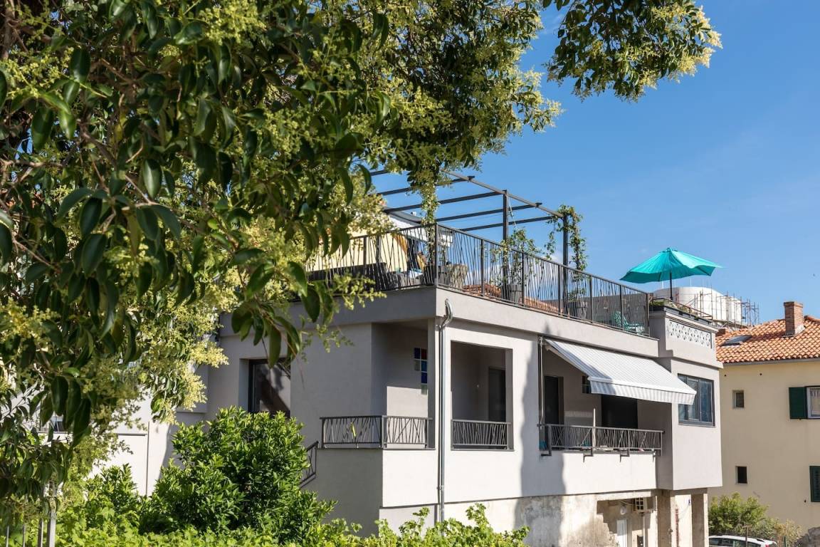 90 M² Ferienhaus ∙ 3 Schlafzimmer ∙ 8 Gäste - Split