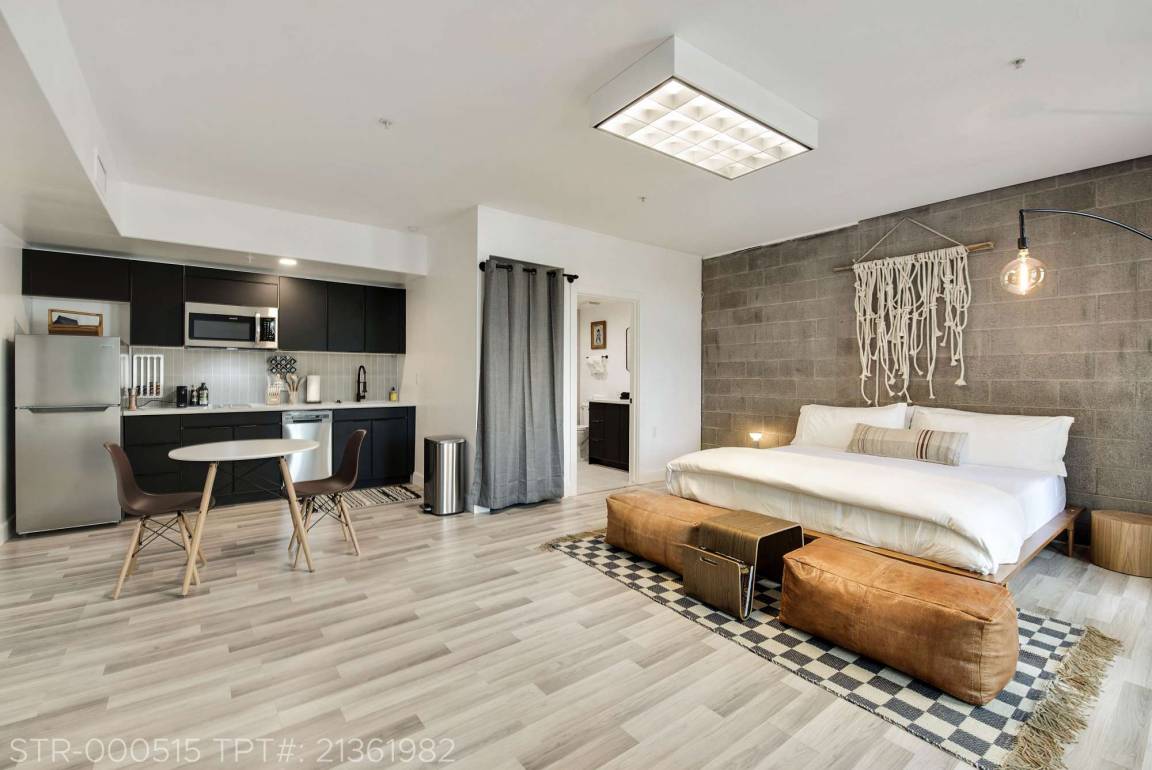 Apartment ∙ 1 Bedroom ∙ 2 Guests - Tempe, AZ
