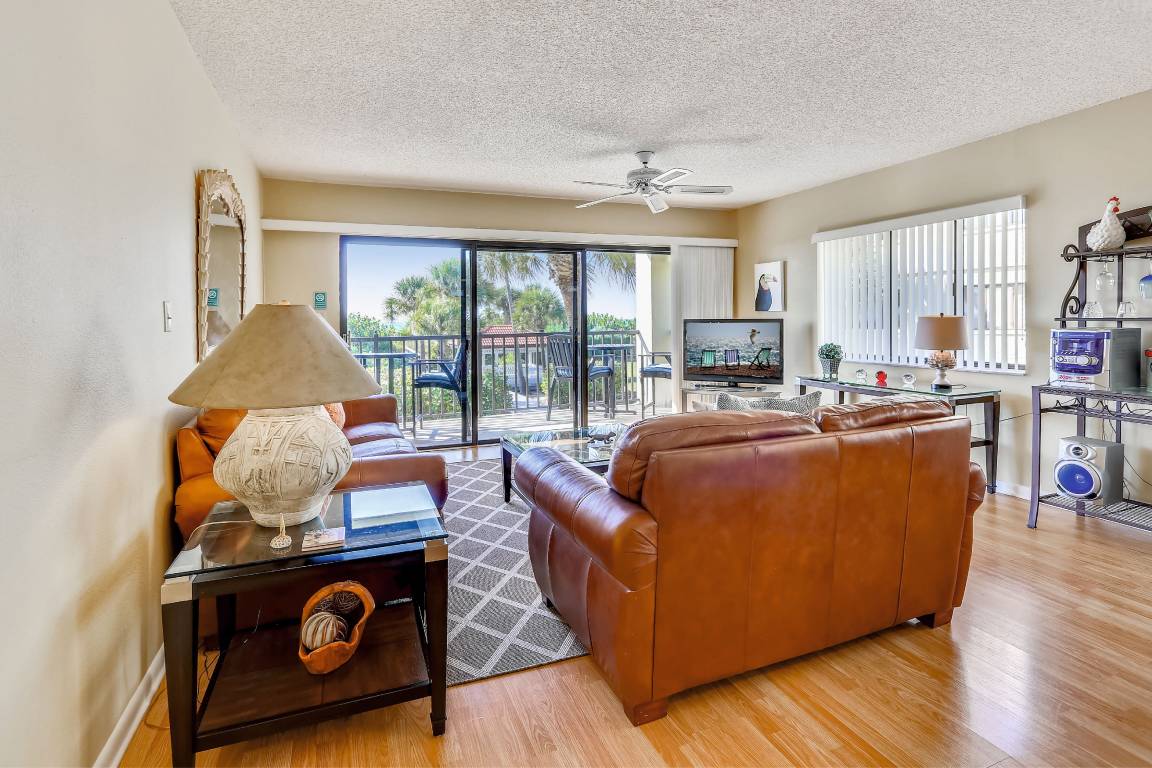 102 M² Condo ∙ 2 Bedrooms ∙ 4 Guests - Treasure Island, FL