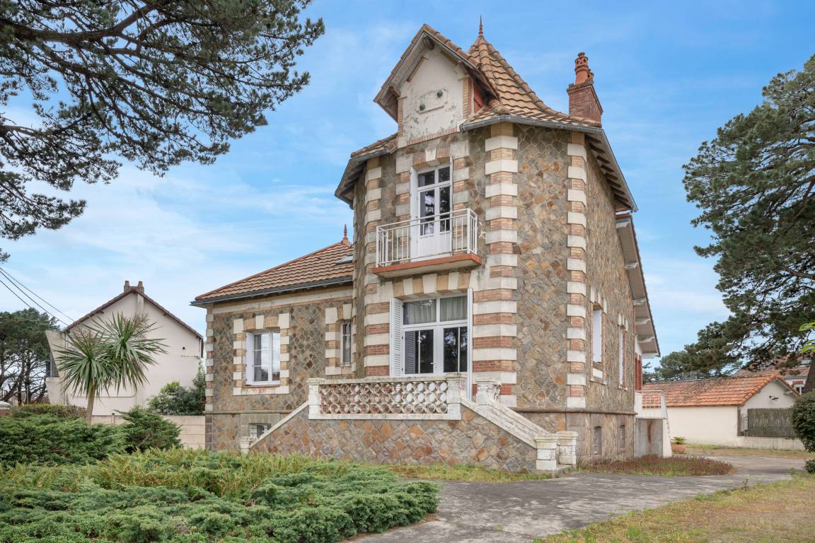 220 M² Huis ∙ 5 Slaapkamers ∙ 8 Gasten - Saint-Nazaire