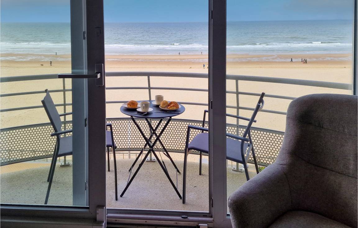 60 M² Apartment ∙ 2 Bedrooms ∙ 6 Guests - Ostend