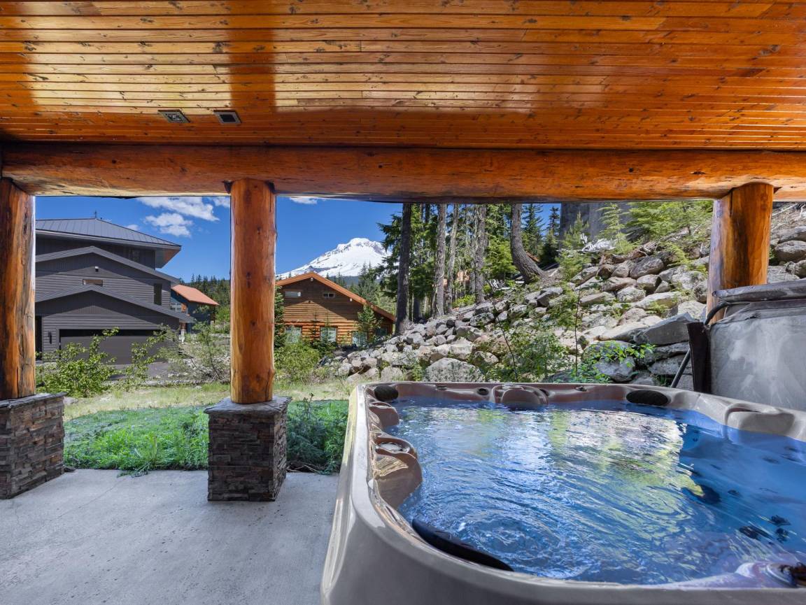 340 M² House ∙ 4 Bedrooms ∙ 12 Guests - Mount Hood, OR
