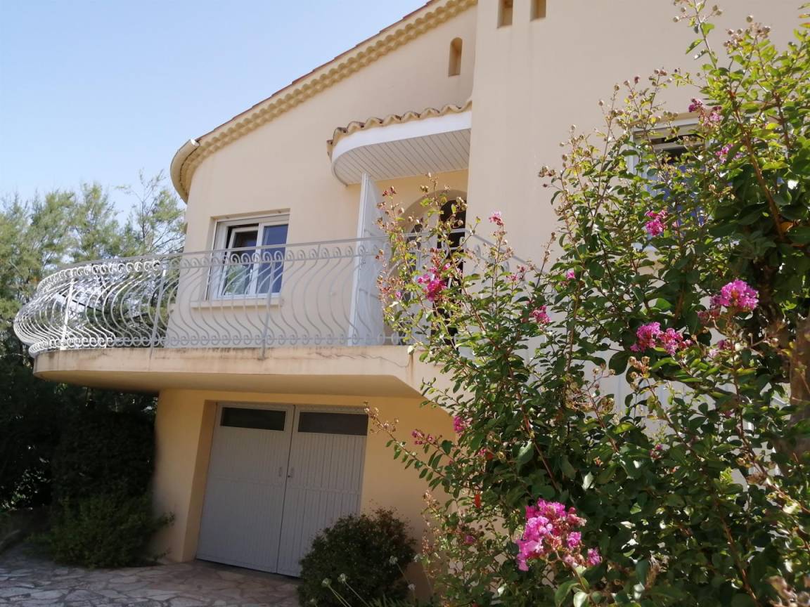 100 M² Gîte ∙ 2 Chambres ∙ 4 Personnes - Vendres