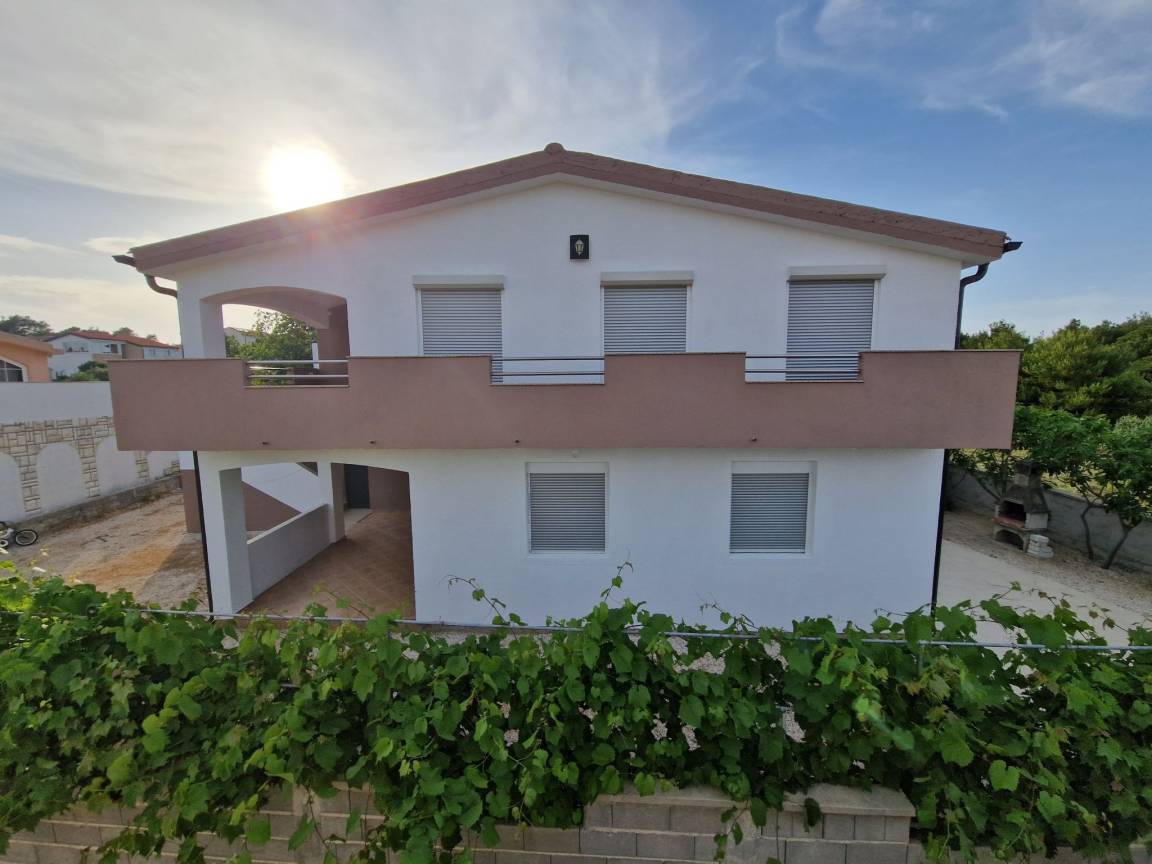 80 M² Apartment ∙ 3 Bedrooms ∙ 6 Guests - Vir