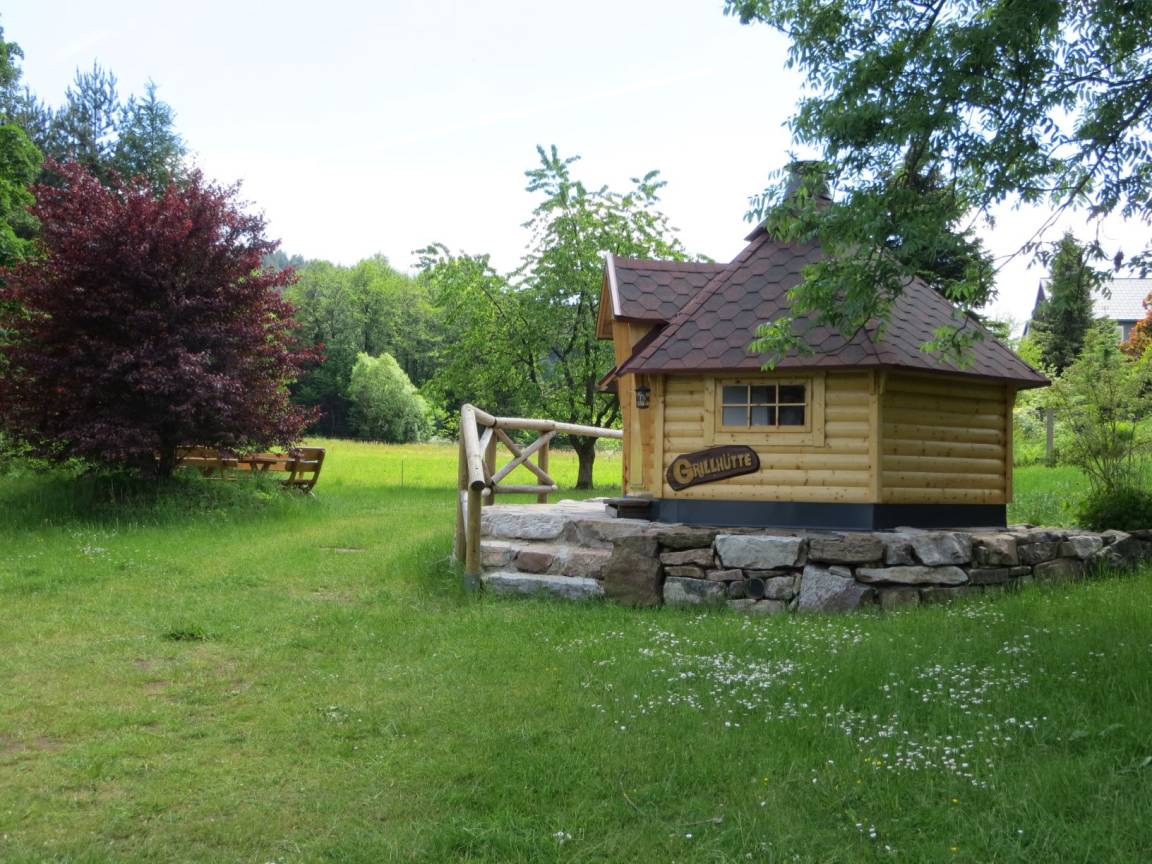 Ferienwohnung ∙ 2 Schlafzimmer ∙ 4 Gäste - Ilmenau