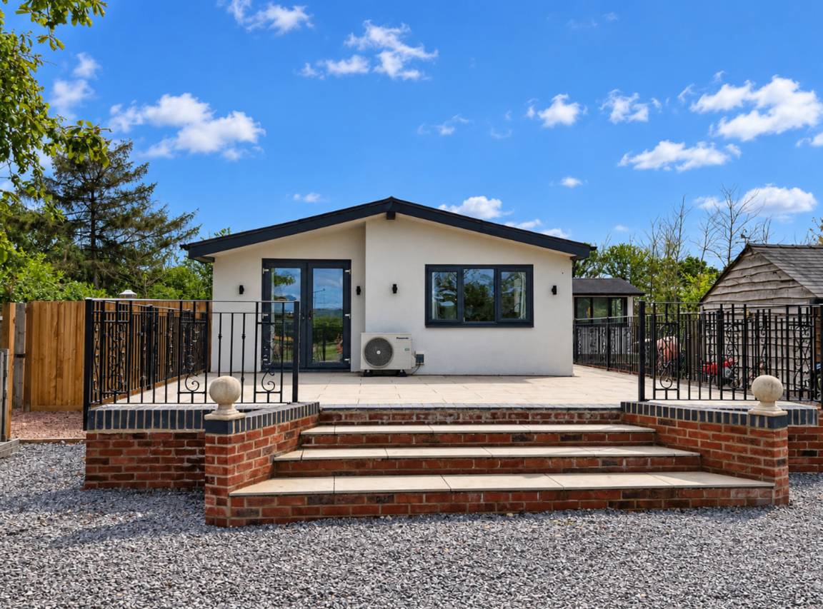 Cottage ∙ 3 Bedrooms ∙ 8 Guests - Ledbury