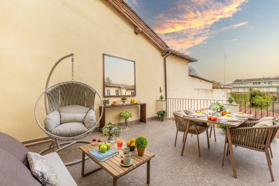 70 M² Ferienwohnung ∙ 1 Schlafzimmer ∙ 2 Gäste - Lucca