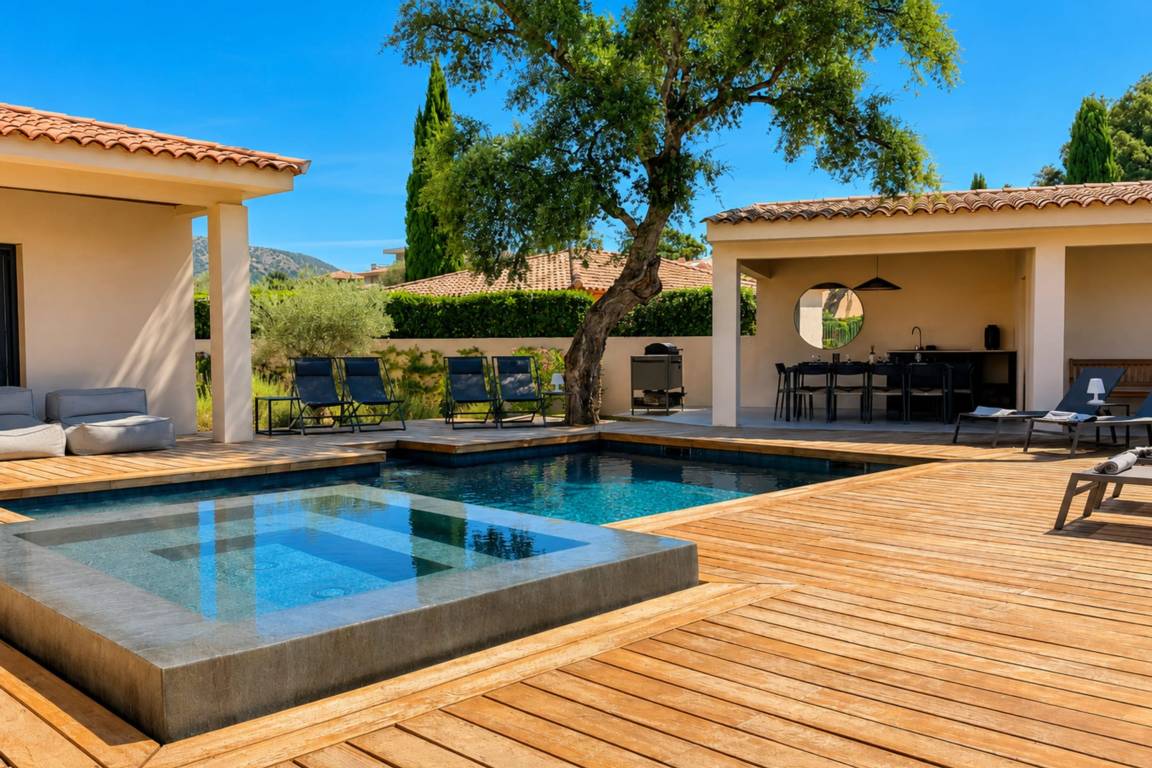 120 M² Appartement ∙ 4 Chambres ∙ 10 Personnes - Corse