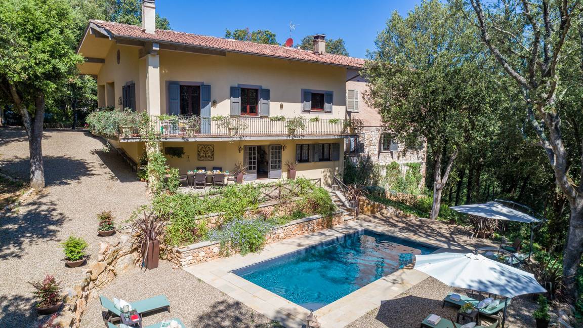 190 M² Villa ∙ 3 Bedrooms ∙ 6 Guests - Monteriggioni