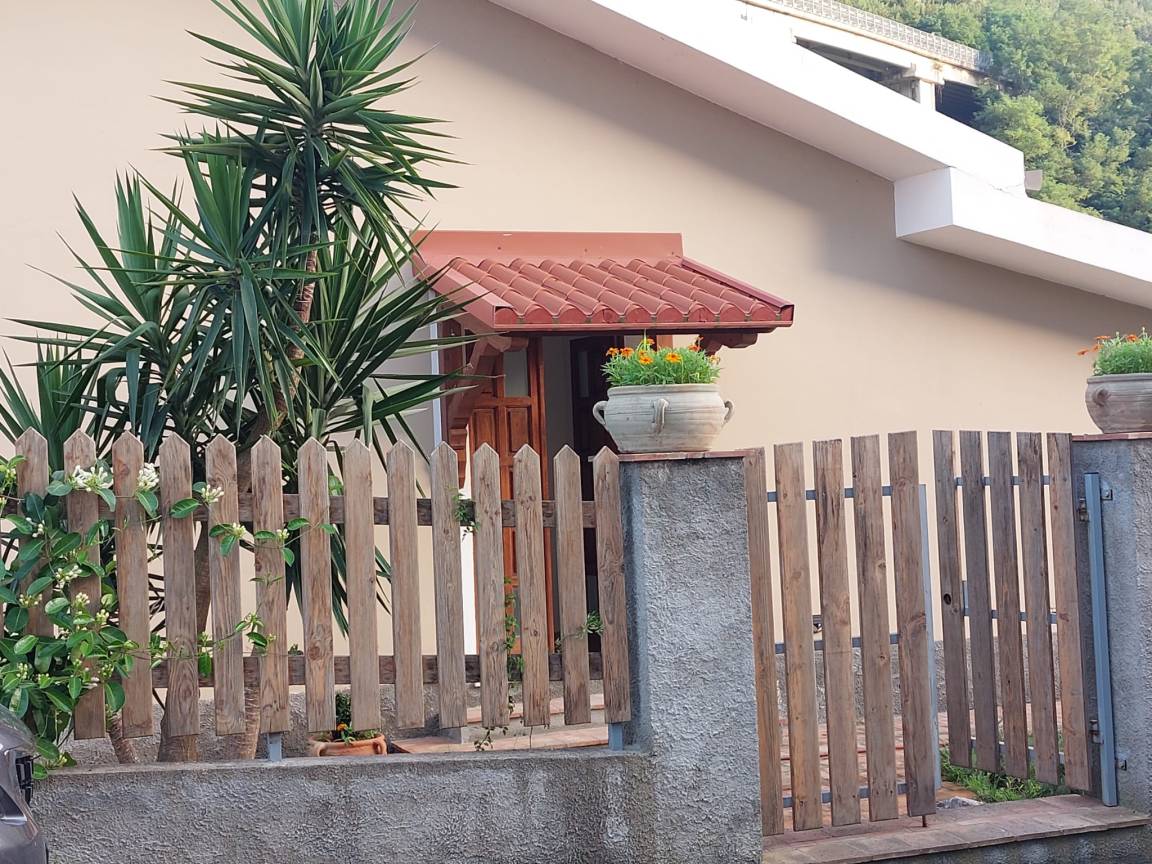 42 M² Villa ∙ 1 Bedroom ∙ 4 Guests - Acquappesa