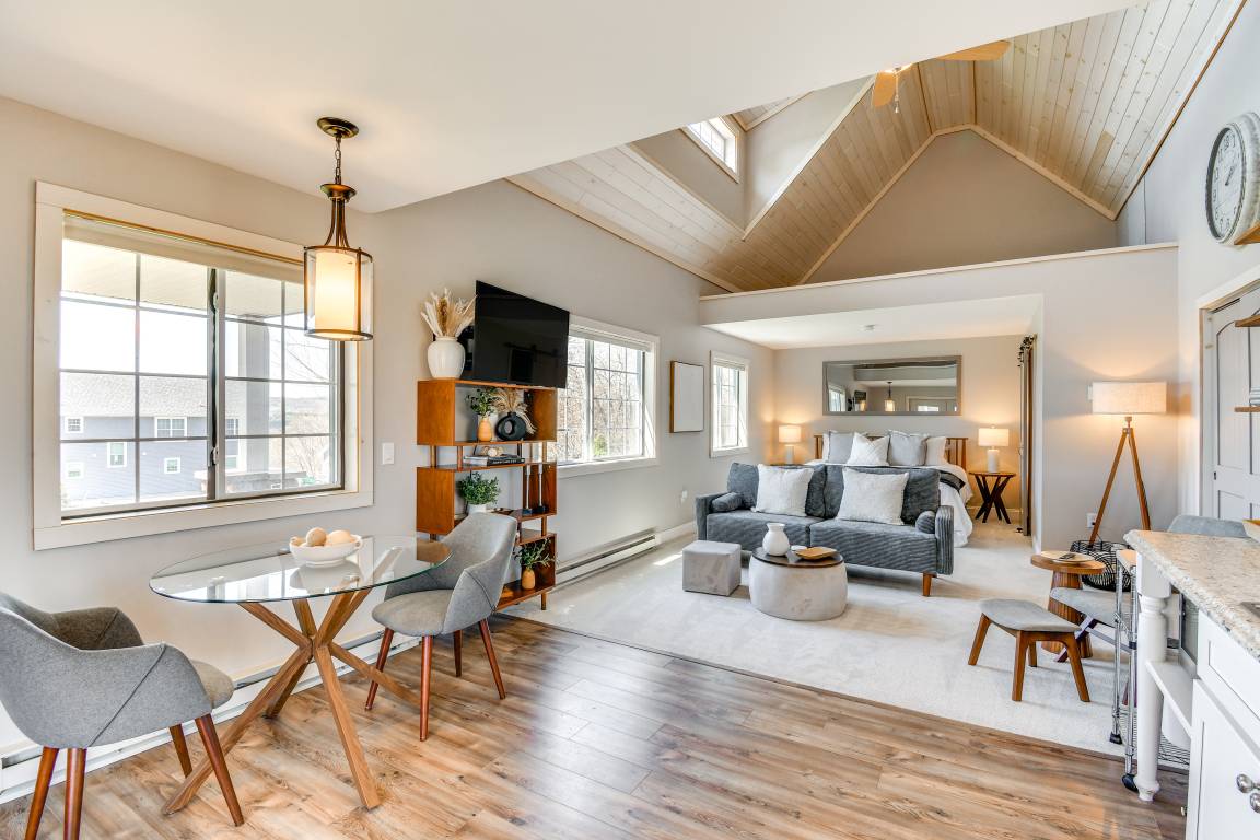 51 M² Apartamento ∙ 2 Huéspedes - Dundee, NY