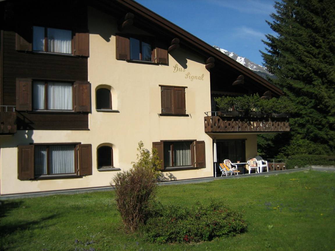 50 M² Ferienwohnung ∙ 1 Schlafzimmer ∙ 4 Gäste - Klosters-Serneus
