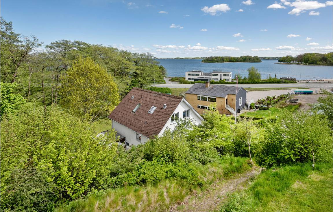200 M² House ∙ 4 Bedrooms ∙ 8 Guests - Flensburg
